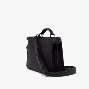 Fendi Peekaboo Iseeu Mini