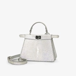 Fendi Peekaboo Iseeu Petite