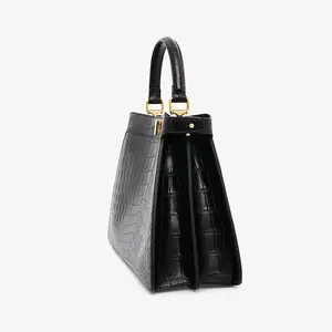 Fendi Peekaboo Iseeu Medium