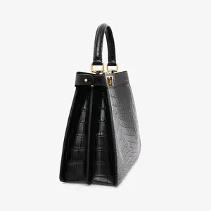 Fendi Peekaboo Iseeu Medium