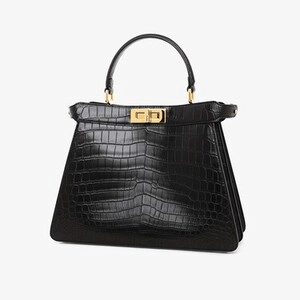 Fendi Peekaboo Iseeu Medium
