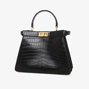 Fendi Peekaboo Iseeu Medium