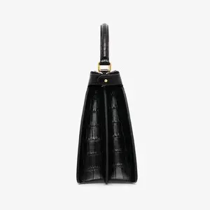 Fendi Peekaboo Iseeu Medium