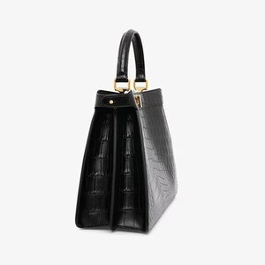 Fendi Peekaboo Iseeu Medium