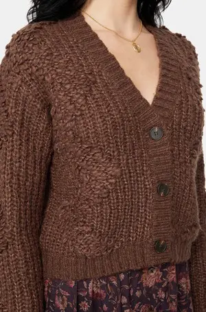 DISTURBIA Aubrell Wave V-neck Knit Cardigan