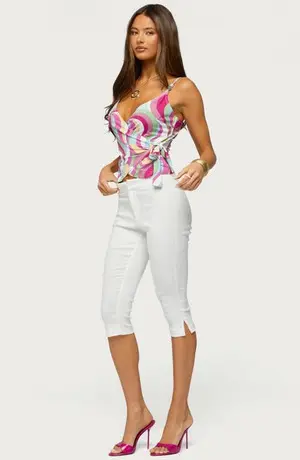 EDIKTED Sarafina Capri Pants