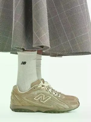 NEW BALANCE 204l Panel Sneakers