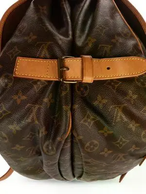 LOUIS VUITTON 1991 Saumur Monogram Canvas Shoulder Bag