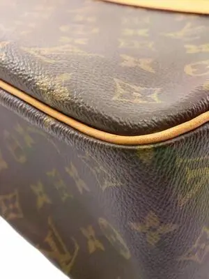 LOUIS VUITTON 2002 Monogram Cite Gm Shoulder Bag