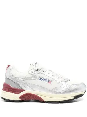 AUTRY Hyperway Low Wom Em05 Leather/suede/mesh Silver/syra