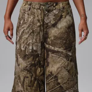 JORDAN Flight Chicago Realtree Cargo Shorts