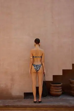 SAME LOS ANGELES Hammer Bandeau Top