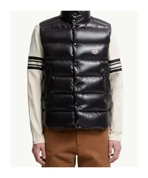 Moncler Tibb Logo Patch Zip-up Padded Gilet - Black
