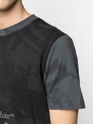 Off-White Camouflage Logo Print T-shirt
