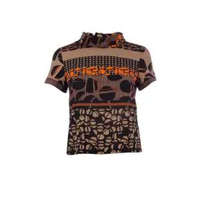 CONQUISTA Short Sleeve Print Top - Black