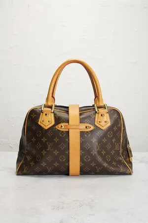 LOUIS VUITTON Monogram Manhattan Gm Handbag