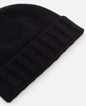 DRUMOHR Ribbed Beanie