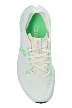 On Cloudsurfer Max’ Sports Shoes