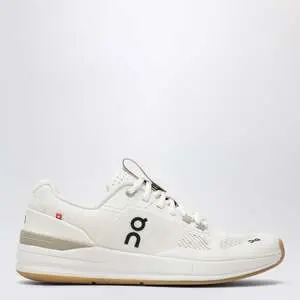 On The Roger Pro Tennis Shoes - Beige