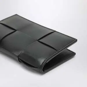 Bottega Veneta Bifold Card Holder With Maxi Intreccio