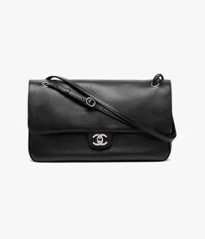 Chanel Maxi Flap Bag In Grained Calfskin - Black