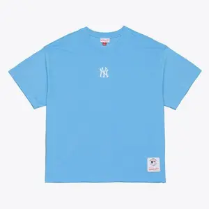 Mitchell & Ness New York Yankees Insignia Premium T-shirt - Light Blue