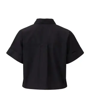 Closed Short-sleeve Shirt