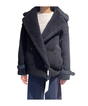 Max Mara Long Sleeves, A Collar, And Button Closure - Black