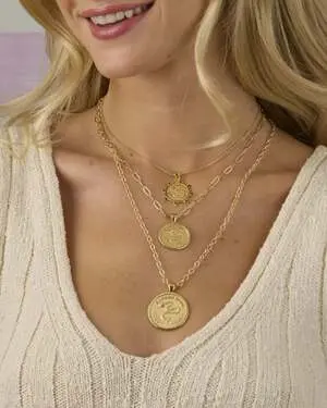 JANE WIN Protect Small Coin Pendant Necklace