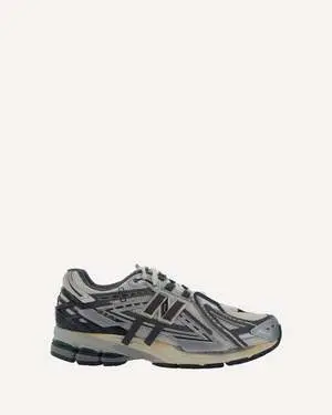 NEW BALANCE 1906a Sneakers - Silver