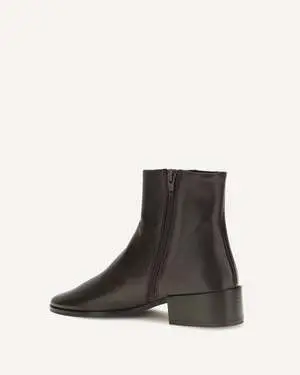 Dear Frances Riv02-river Boot