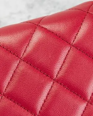 FWRD RENEW Chanel Lambskin Classic Wallet On Chain - Red