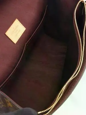 LOUIS VUITTON 2018 Monogram Cluny Mm Satchel