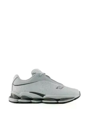NEW BALANCE Abzorb 2000s Sneakers - Grey
