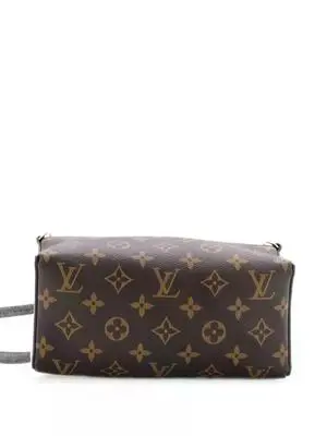 LOUIS VUITTON Bloom Pouch Monogram Canvas Shoulder Bag