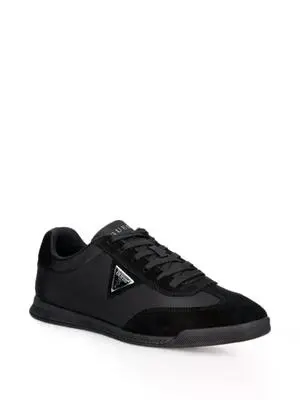 Guess Dasper Logo-plaque Sneakers - Black