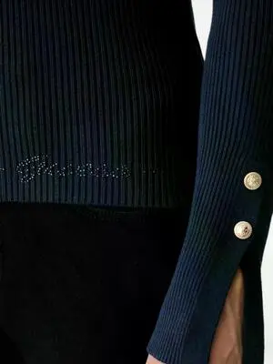 Guess V-neck Long Sleeve Ribbed Knit T-shirt
