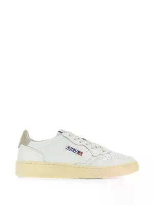 AUTRY Medalist Perforated Sneakers - White