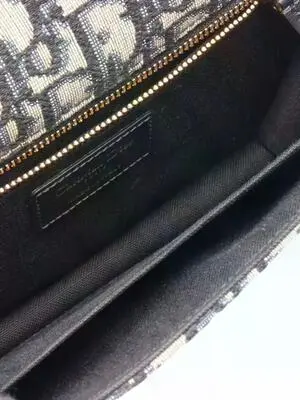 Dior 30 Montaigne Flap Crossbody Bag - Blue