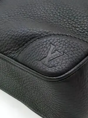 LOUIS VUITTON Taurillon Porte Documents Voyage Business Bag