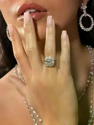 FANTASIA BY DESERIO Halo Ring With Cushion-cut Cubic Zirconia - Silver