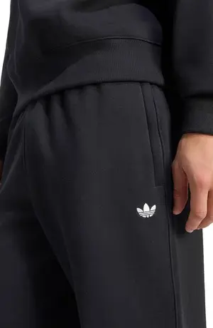Adidas Trefoil Essentials Fleece Joggers