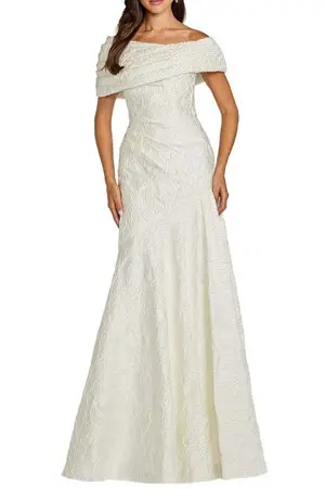 Tadashi Shoji Off The Shoulder Mermaid Gown - White