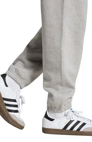 Adidas Trefoil Essentials Fleece Joggers