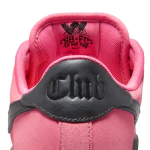 Nike Zoom Tennis Classic Sneakers - Pink