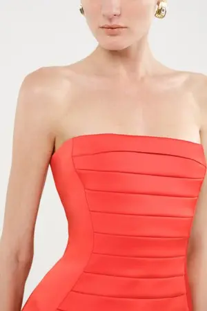 NOCTURNE Strapless Ribbed Mini Dress