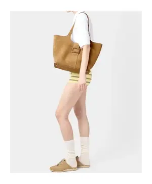 ROGER VIVIER Belle Vivier Buckle Shoulder Bag