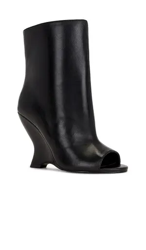 Steve Madden Rylix Boot