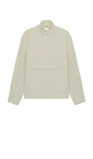 On Courtside 1/2 Zip Eaze In Tan