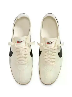Nike Moon Og Sneakers